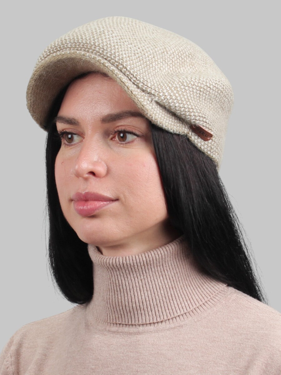 Кепка для женщин