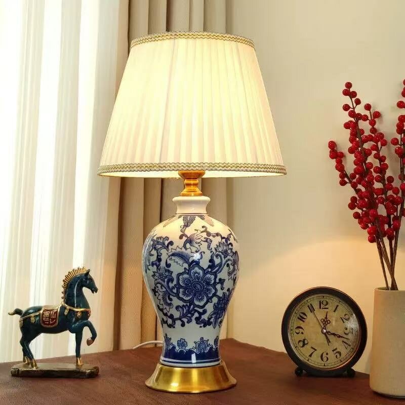 Настольная лампа в китайском стиле из голубого и белого фарфора, 53*30 cm