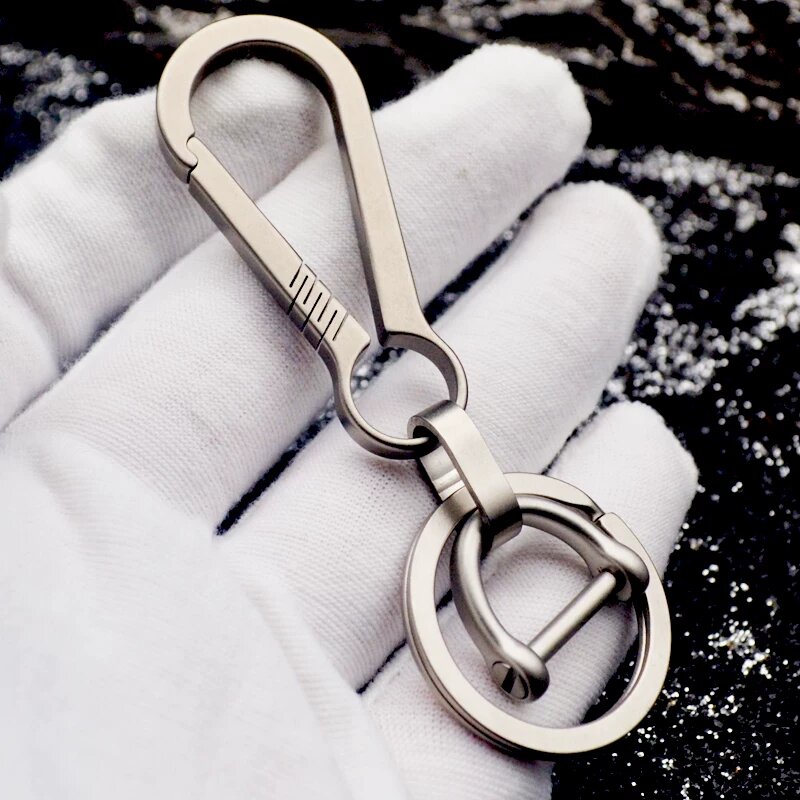 Креативный автомобильный брелок из титанового сплава, мужской брелок из нержавеющей стали с пряжкой в форме подковы,