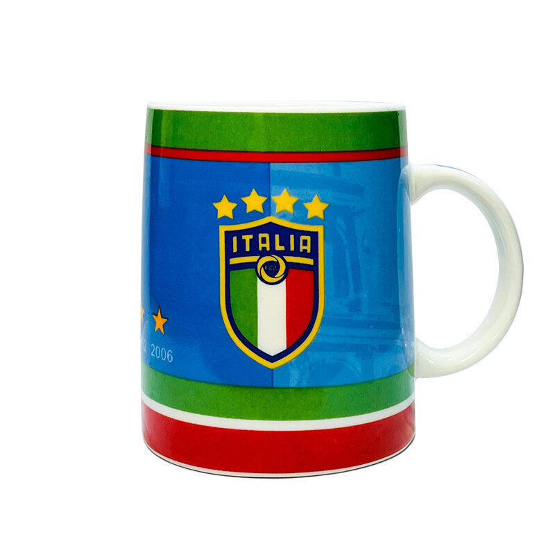 Футбольные сувениры, чемпионат мира по футболу, керамический кубок Аргентины, национальная сборная, Марк Месси, немецкие события, окружающие фигуры