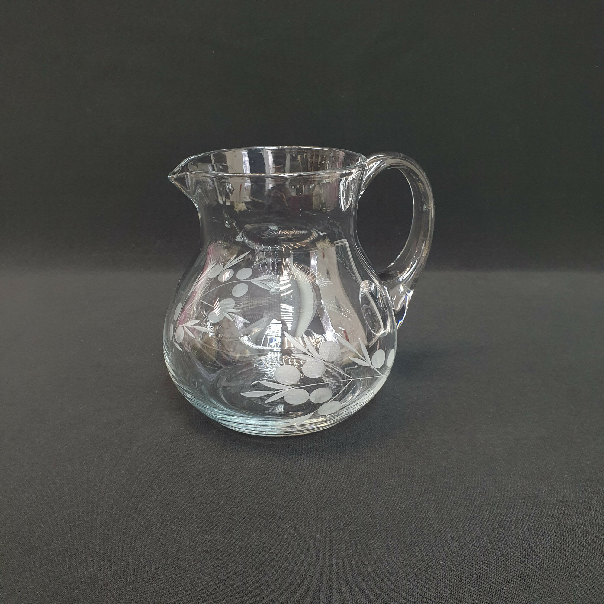 Винтажный кувшин стекло резка 1.2 л, СССР