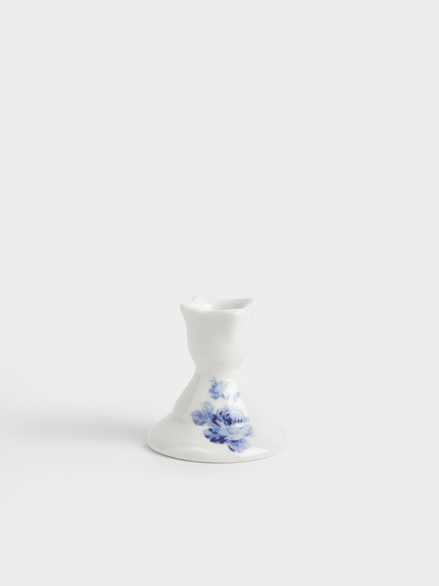 Подсвечник, 6 см, для тонкой свечи, на ножке, фарфор P, белый, Голубые цветы, Tradition Easter, Kuchenland
