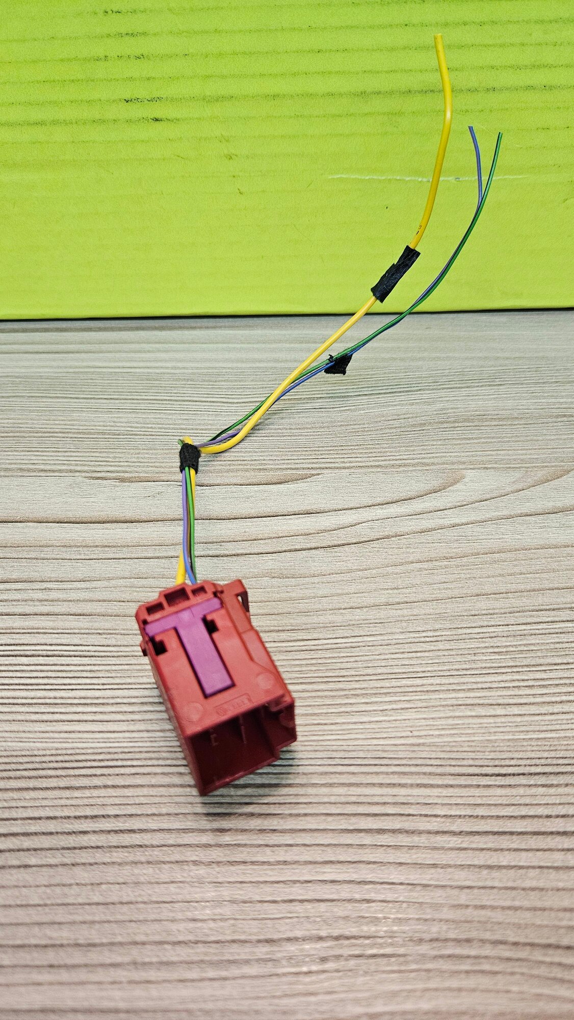 Разъем штекер фишка Vag 4f0972575b Audi Volkswagen Seat Skoda Porsche