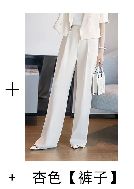 Комплект одежды