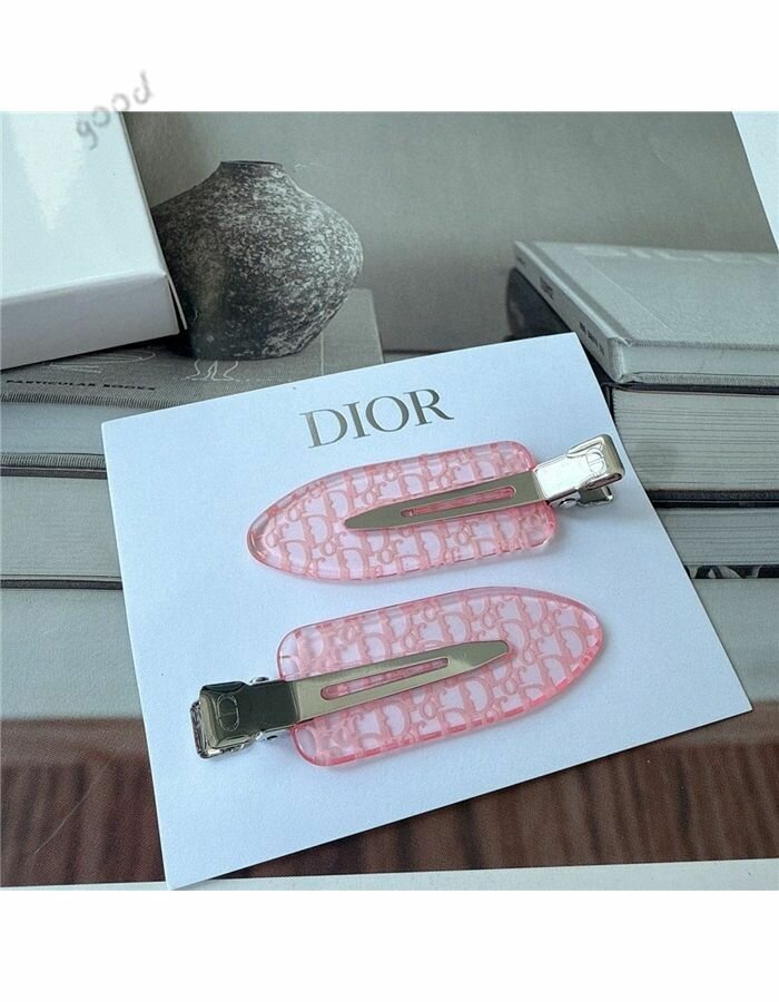 Dior Заколка для волос 1 шт.