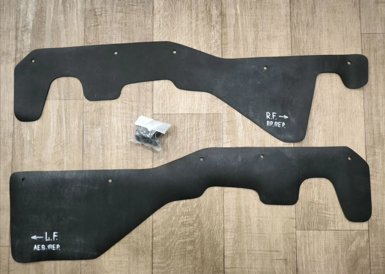 Пыльники Двс Toyota Hilux 5 1989-1997 г. г, комплект 2 шт, клипсы