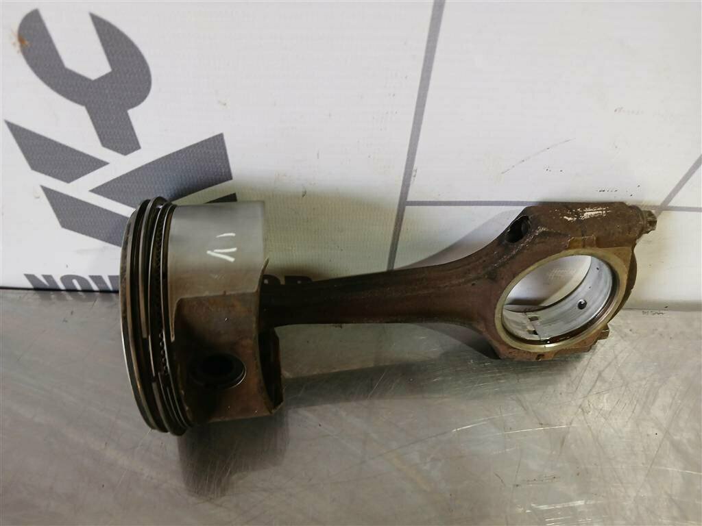 Поршень с шатуном Opel Zafira A 99-05