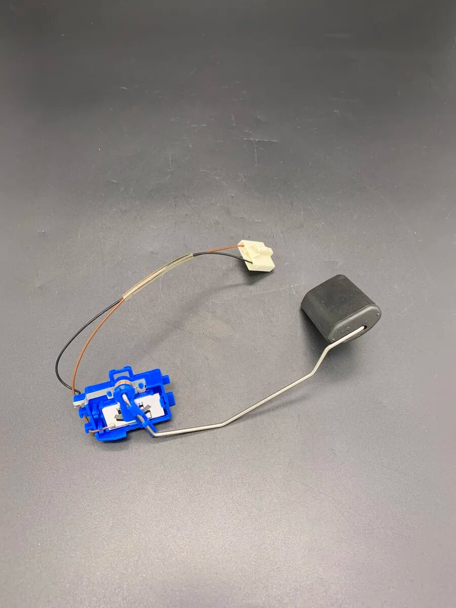 Датчик уровня топлива Новое Cargoparts