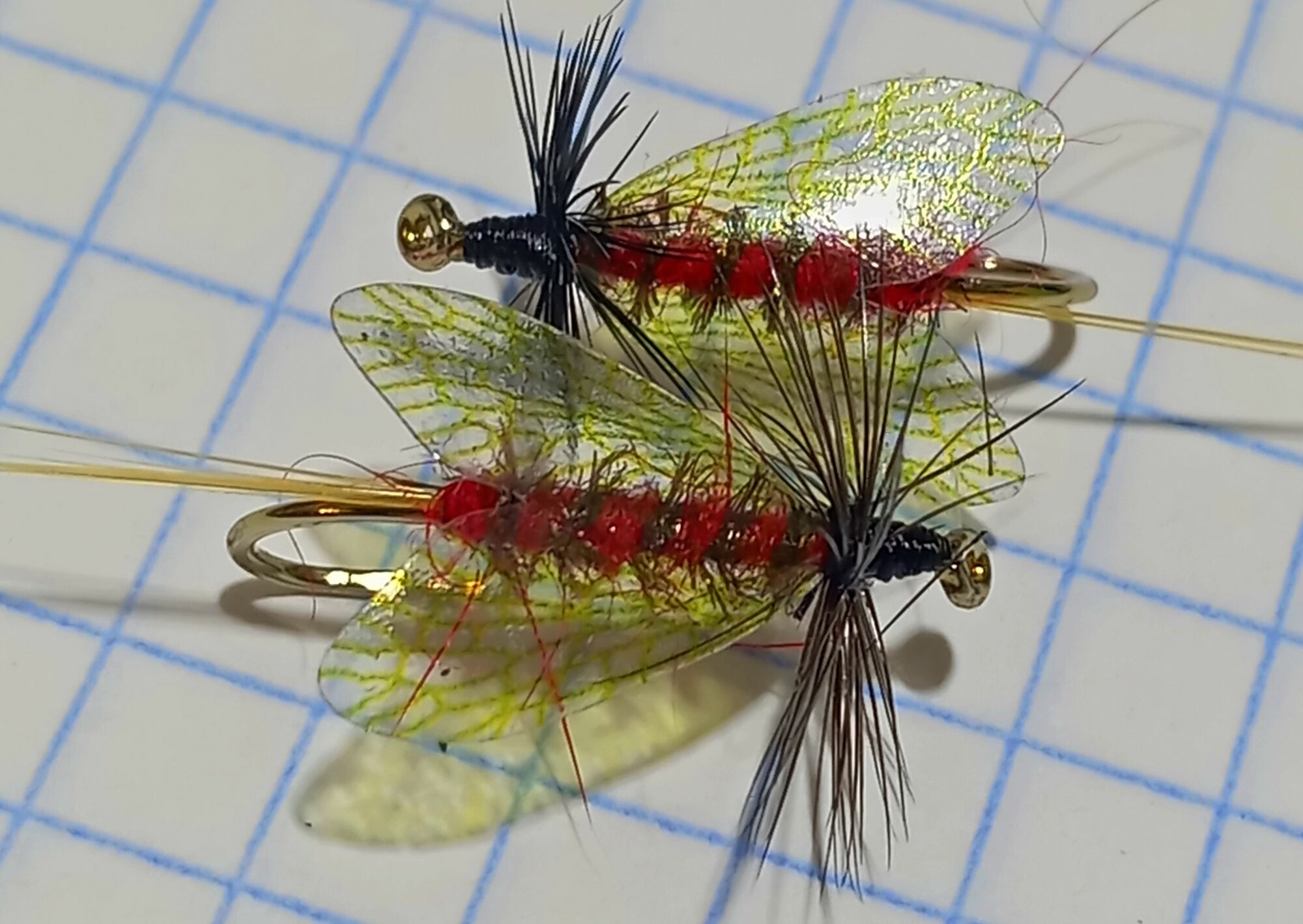 Мушка верховая. Для ловли хариуса и другой рыбы. На одинарном крючке номер 10. Набор 2 штуки.