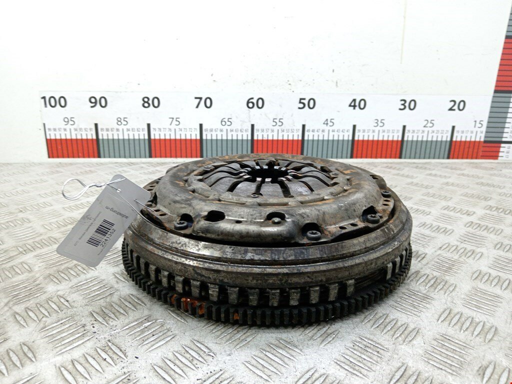 Маховик (демпфер сцепления) Renault Scenic 2 8200447575 арт. 2241352