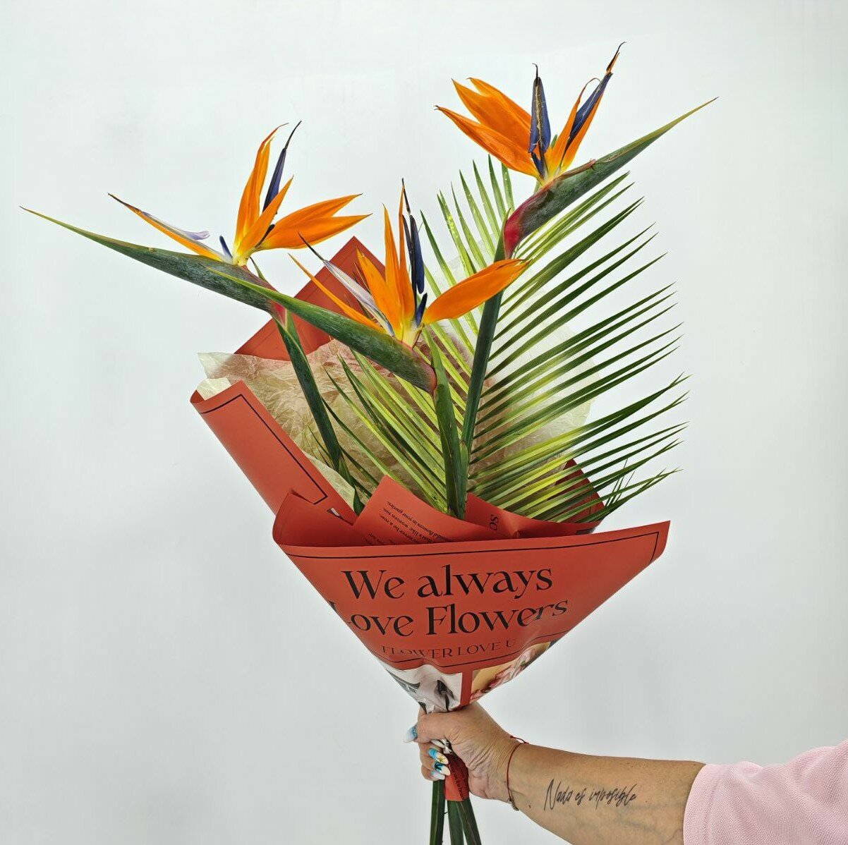 Экзотический букет из цветов стрелиция "Райская птица". Цветы на праздник