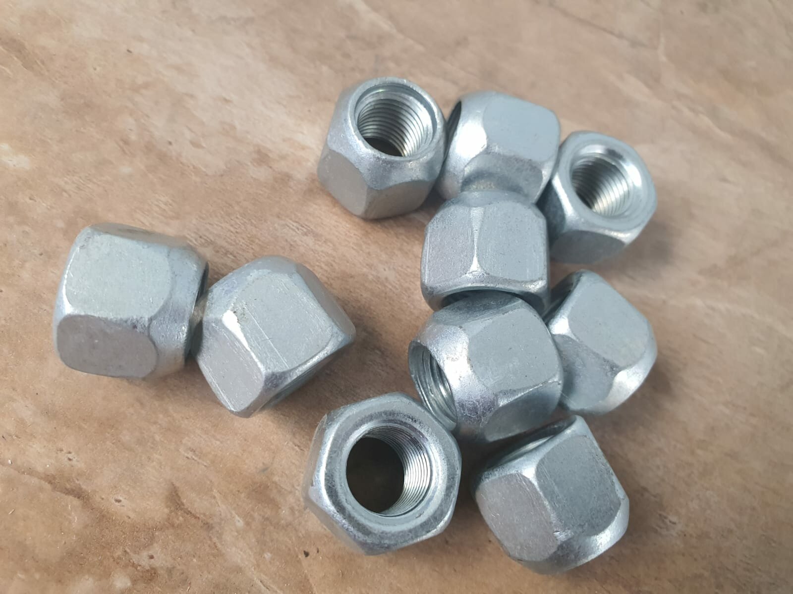 Гайки Колеса Ваз Нива 213 214 2121 2131 Шевроле Урбан и тд. 10 Штук.