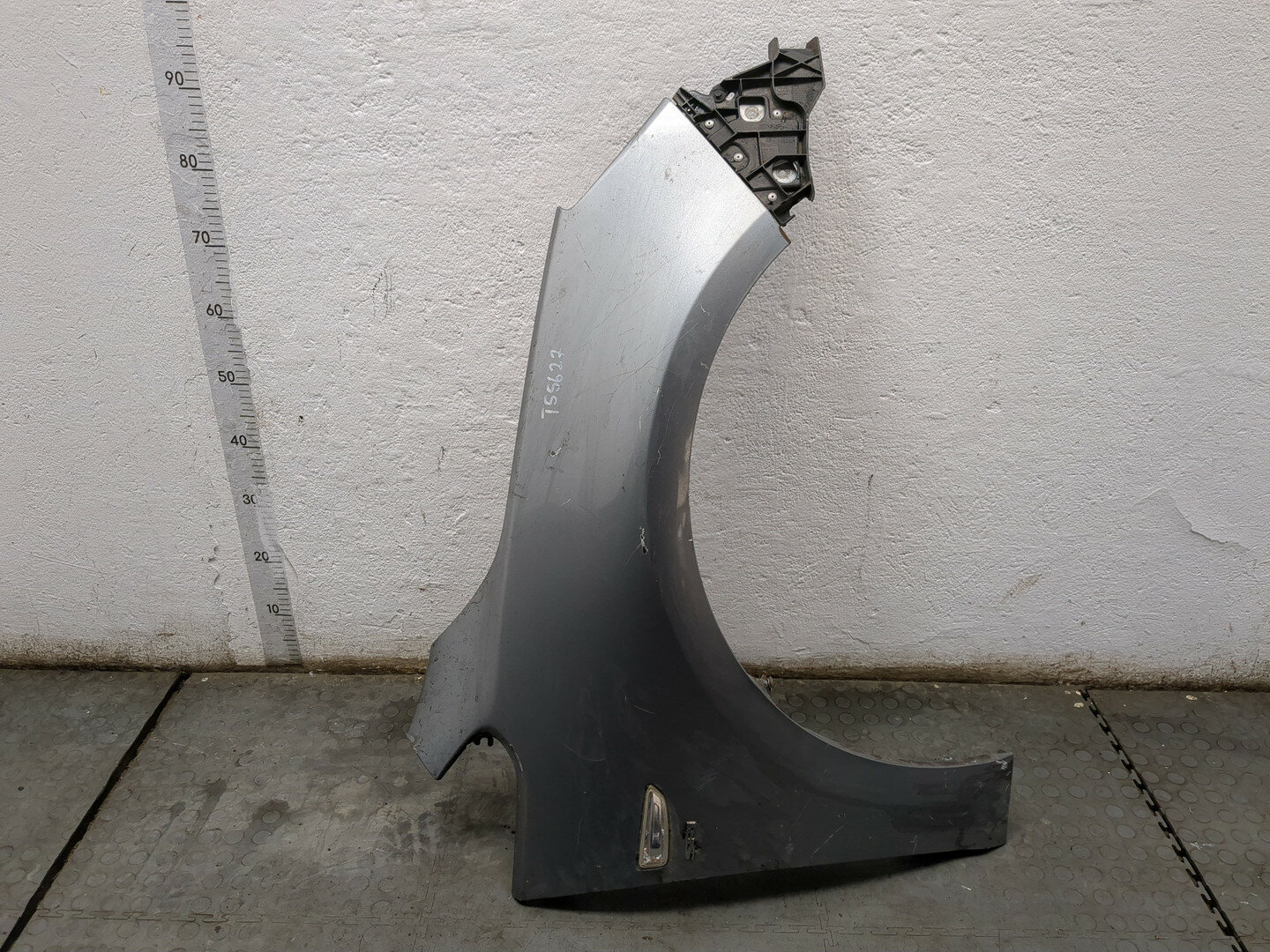 Крыло правое переднее Opel Astra J Б/У