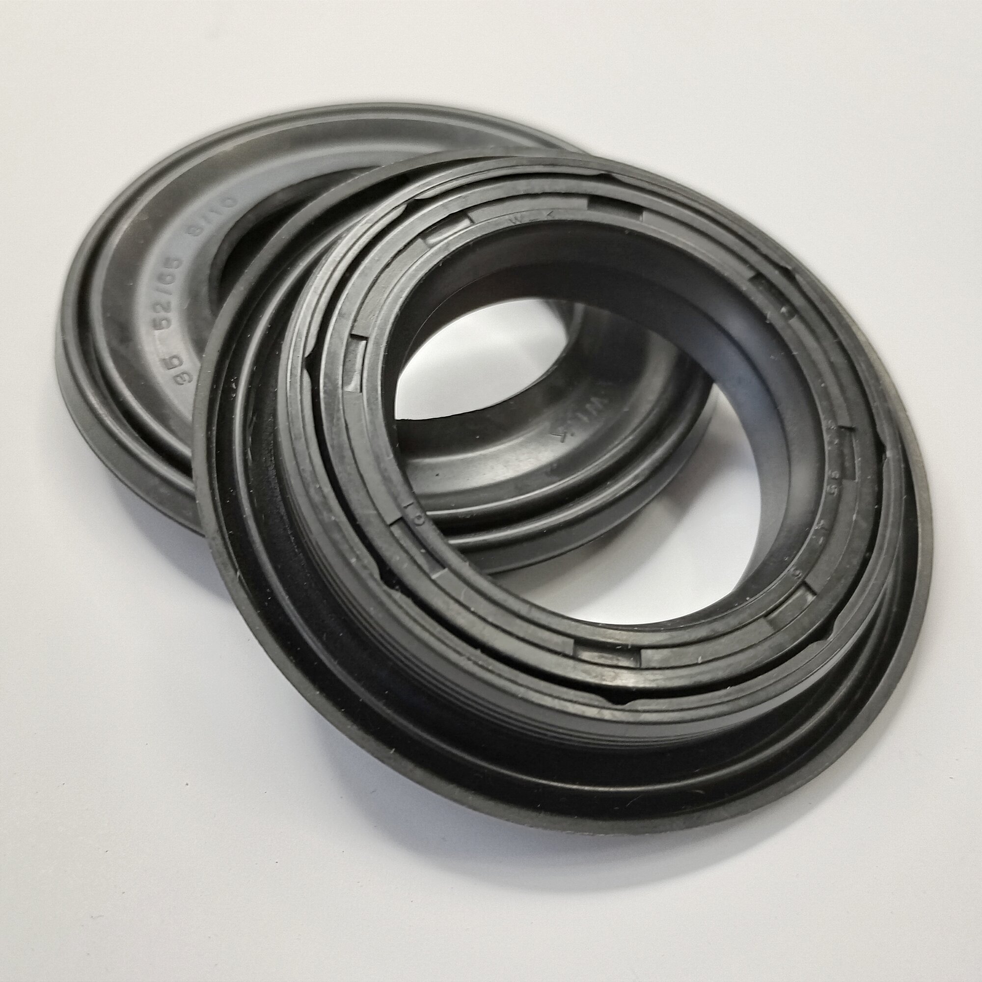 Сальник для стиральной машины 35x52/65x8/10 TGA5 NBR-70 (манжета армированная)