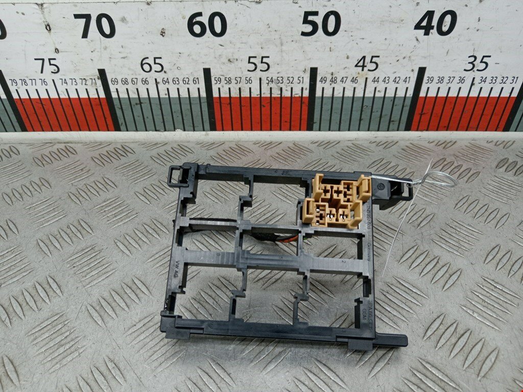 Блок реле Volkswagen Touran 1 7N0937503 арт. 2273300