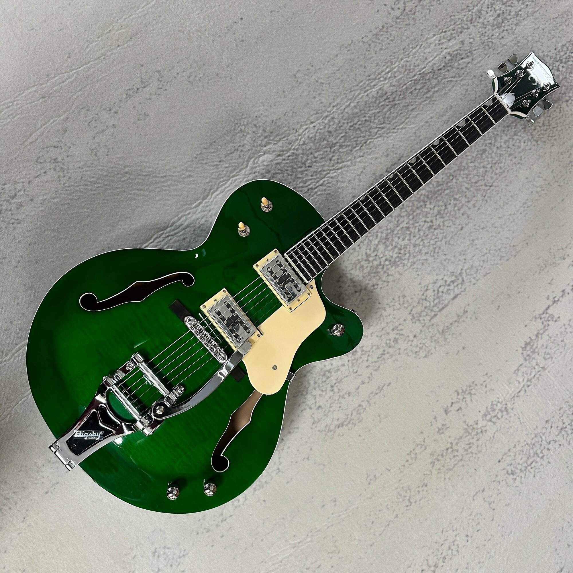 Полупустая джаз-гитара зелёный тигровый клён Bigsby HH 4 ручки тремоло