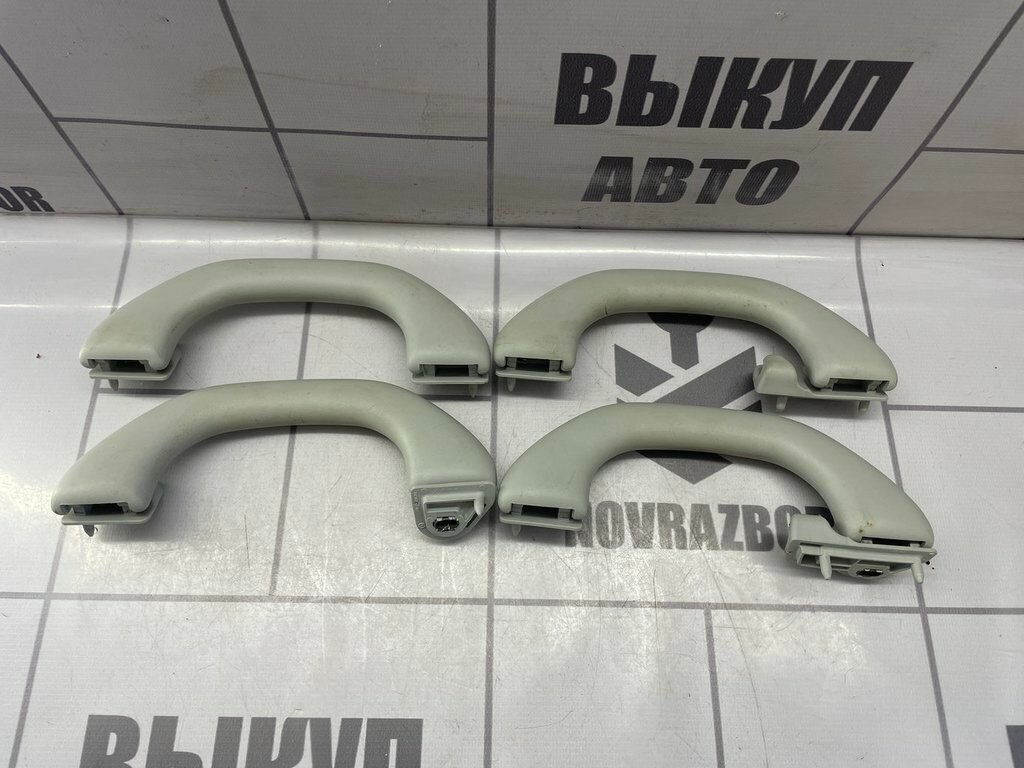 Ручка внутренняя потолочная Skoda Fabia 2007-2015