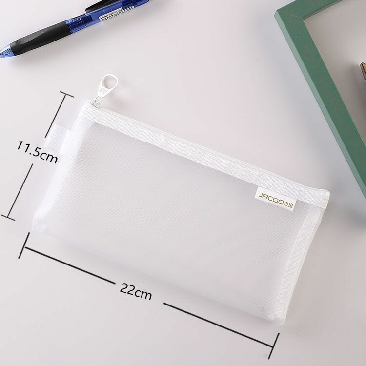 Группа. Простой прозрачный пенал из нейлоновой сетки