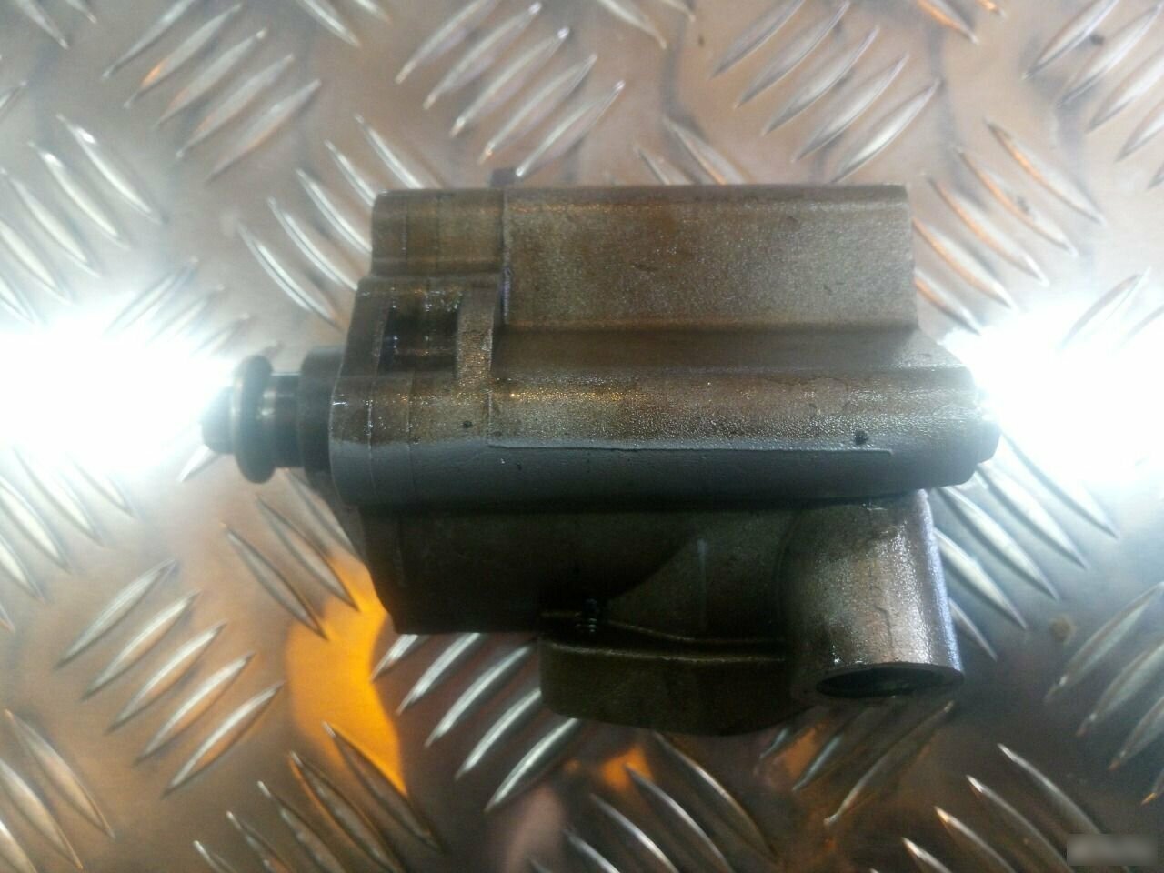 Масляный насос Форд Эс Макс aowa Ford S-MAX 5263609