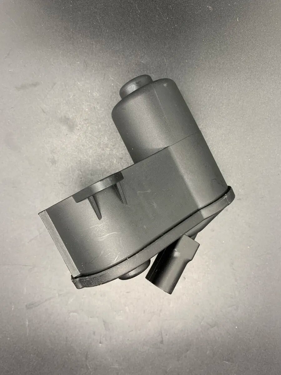 Моторчик ручного тормоза (12 шлицов) Новое Cargoparts