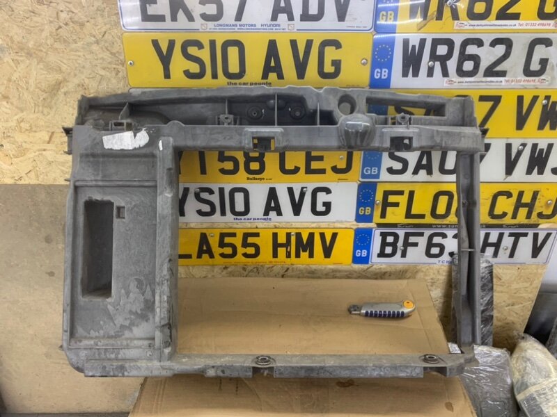 Панель передняя (телевизор) Peugeot 207 EP6 2010