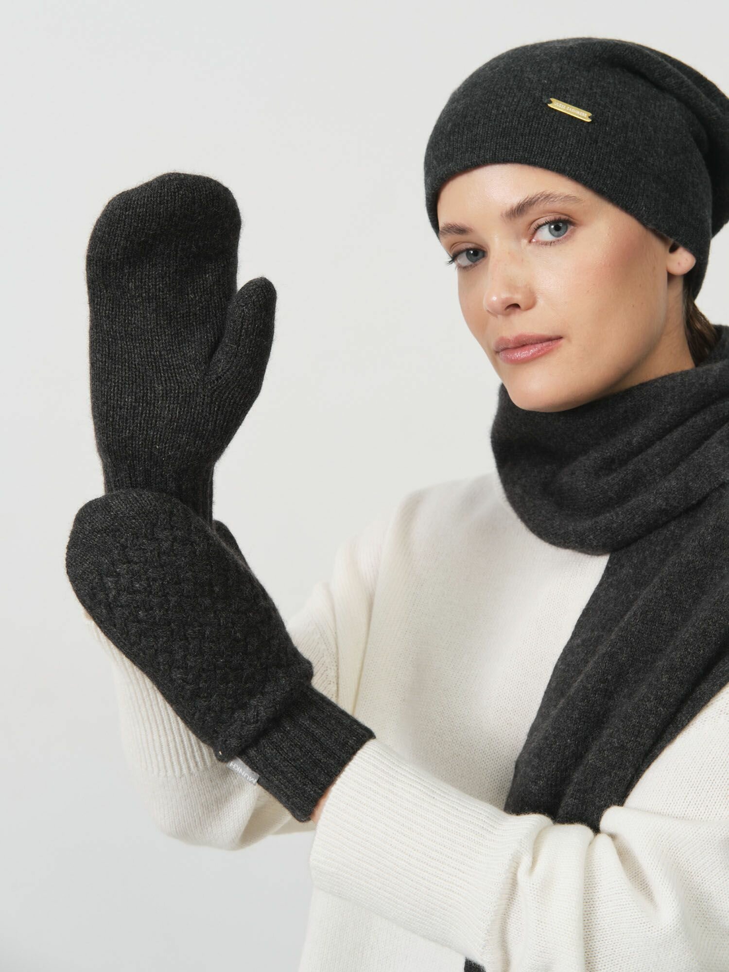 Варежки для женщин