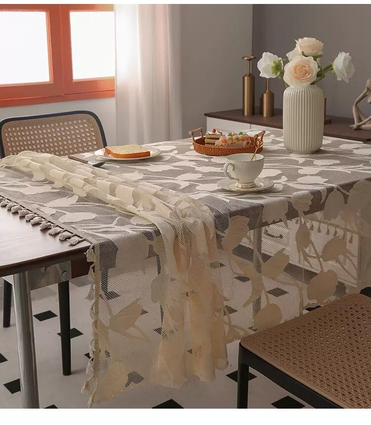 Скатерть ZARA HOME, антискользящая, геометрический рисунок, 140х220 см