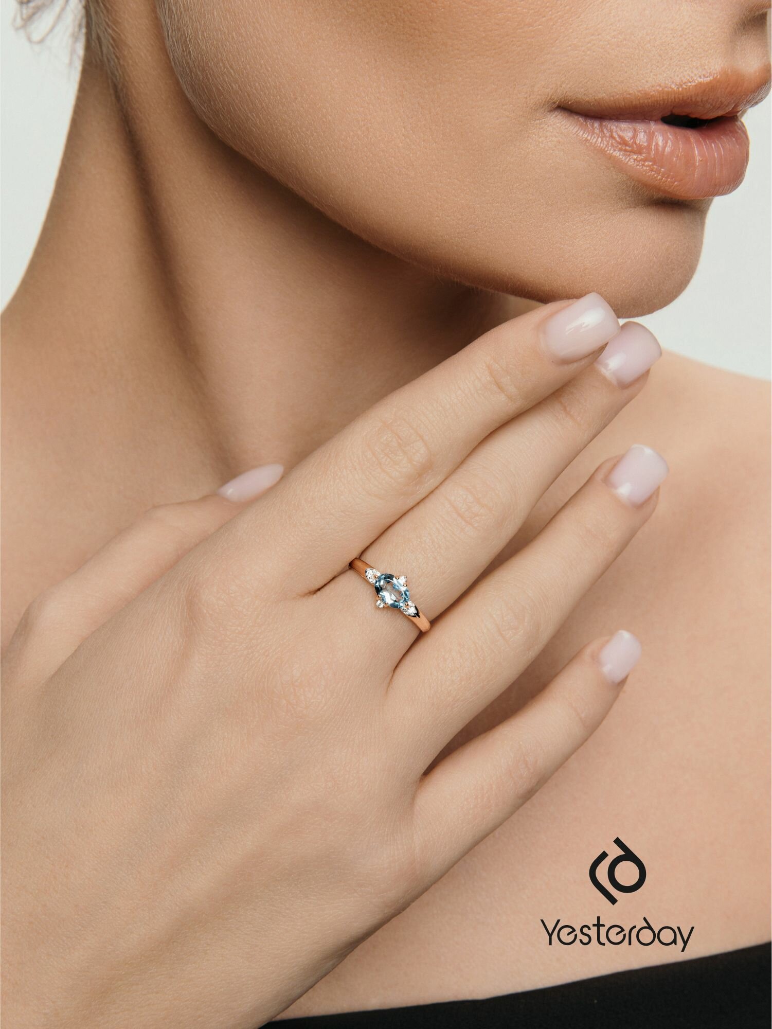 Кольцо, красное золото, 585 проба, фианит, топаз