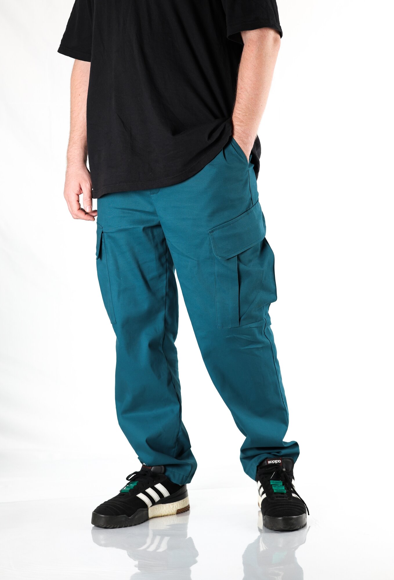 Брюки чинос