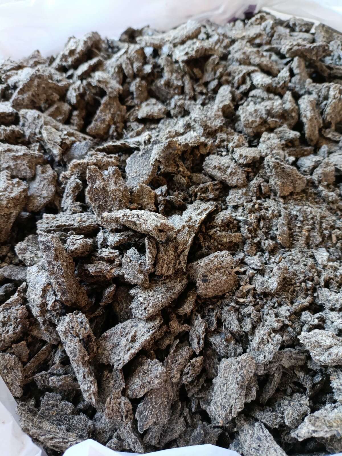 Жмых подсолнечника для животных, птиц и рыбалки ,3 кг