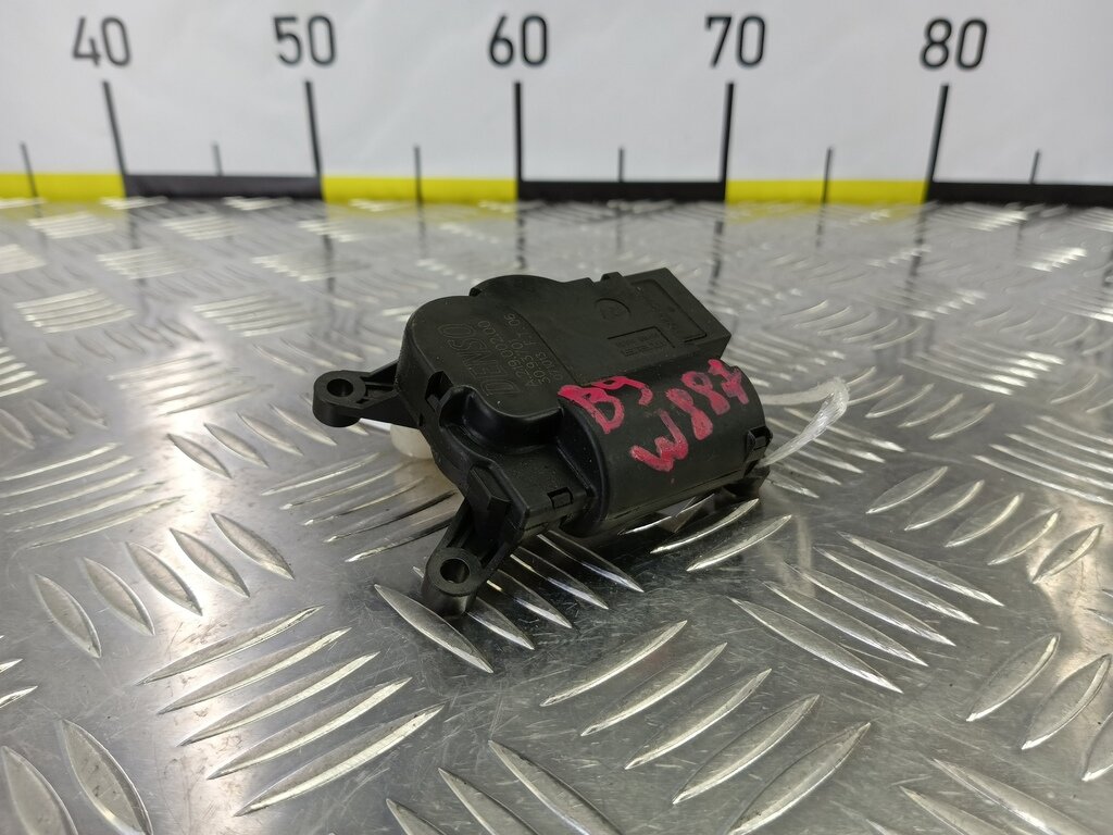 Моторчик заслонки отопителя Б/У для Citroen Berlingo II (2008—2012) 647954