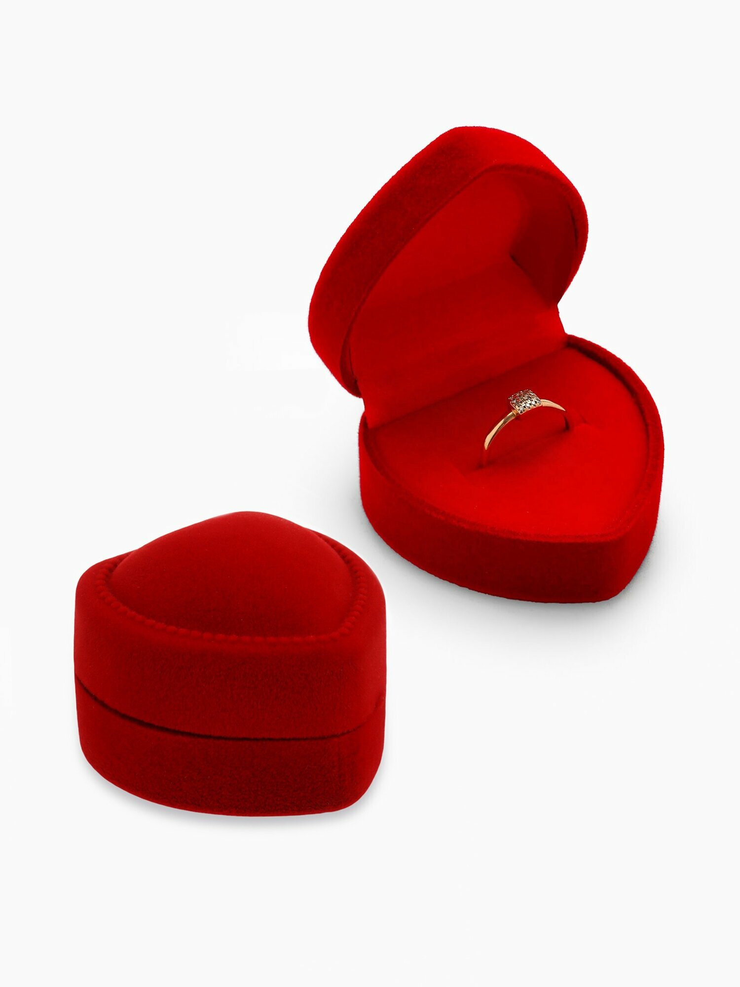 Футляр под кольцо, серьги «Сердце с рамкой из точек», бархатный, 4.5×4.5 см, красный