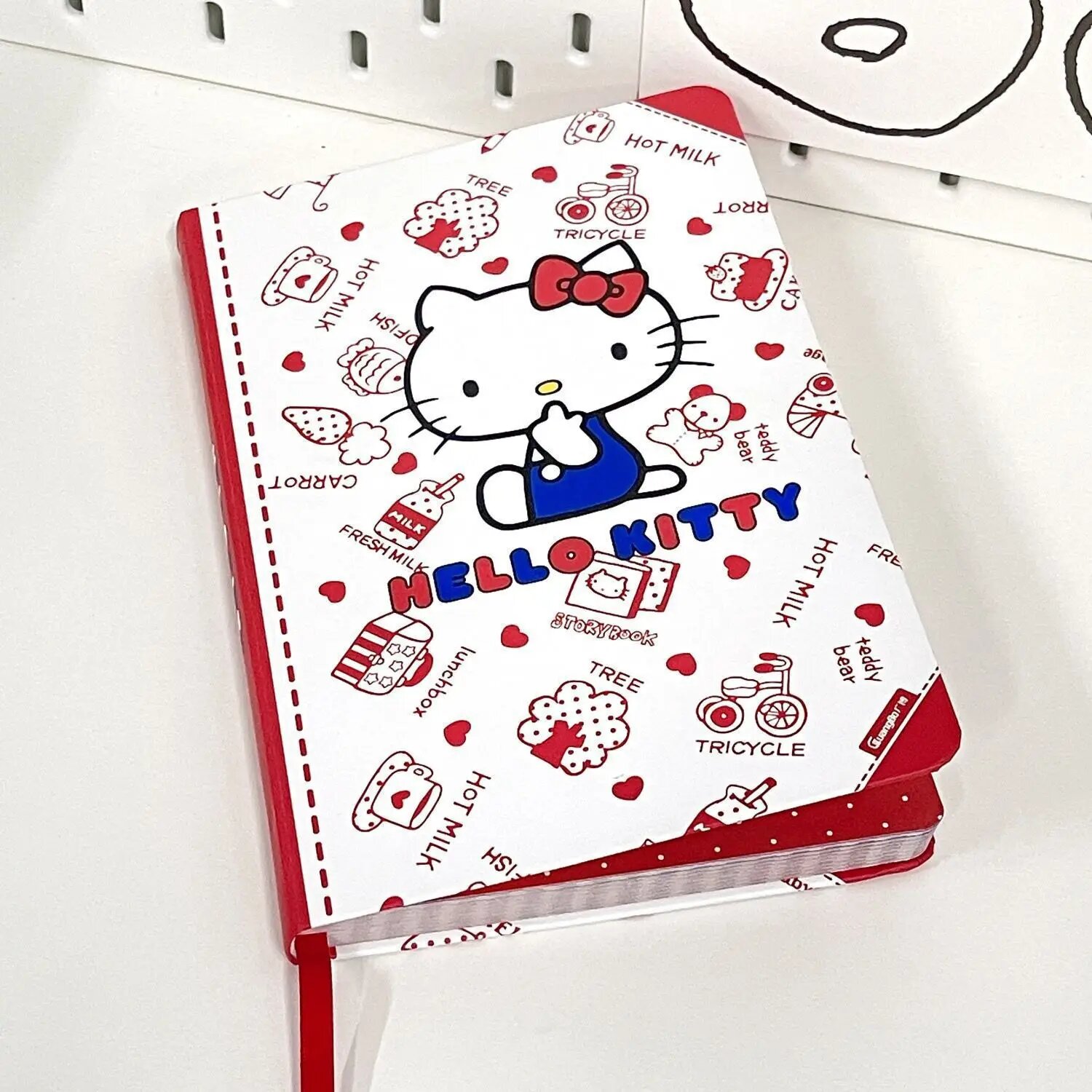 MINISO Hello Kitty А5 блокнот