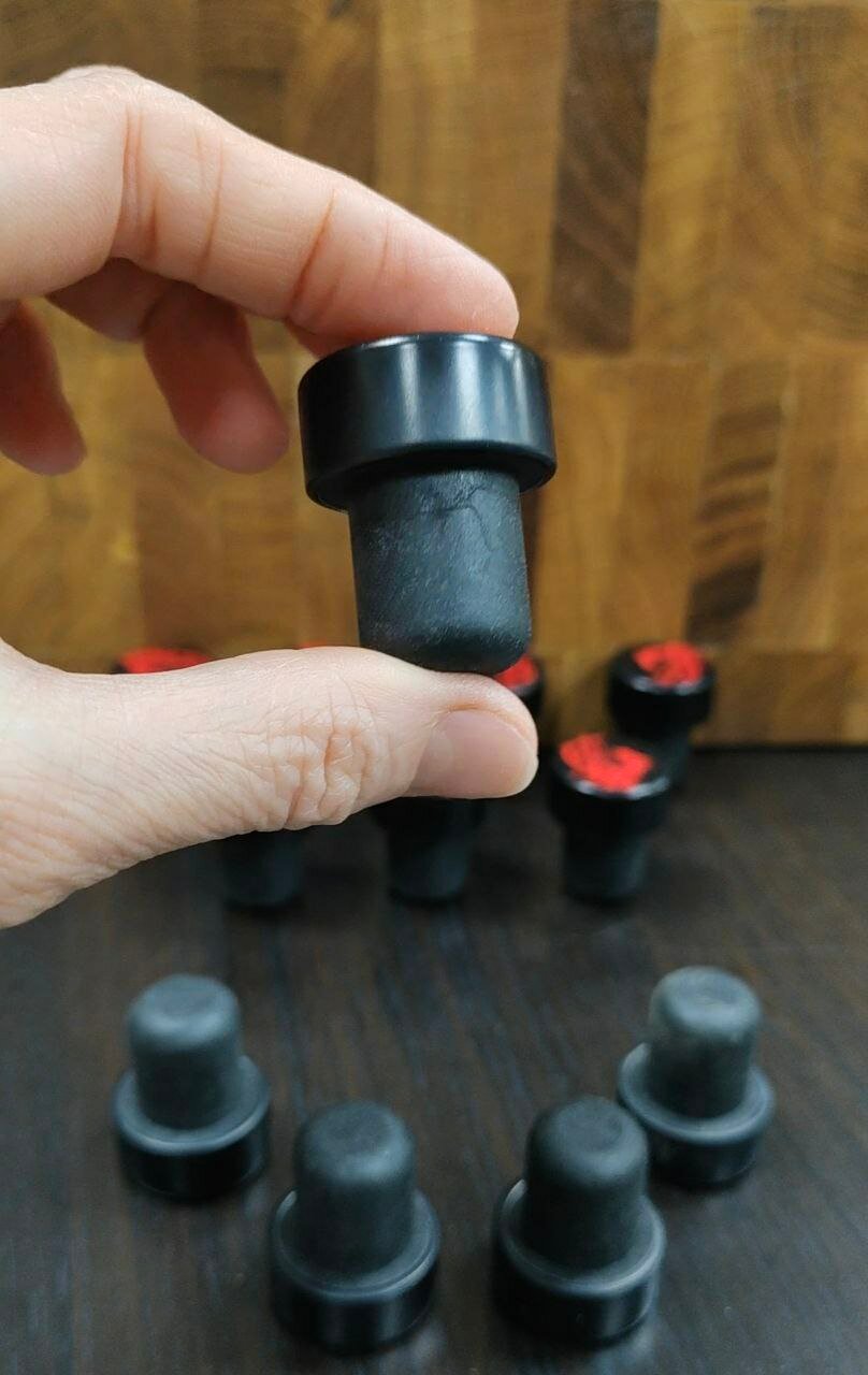 Пробка для бутылки Камю, Т-образная, полимерная (10 шт.). Для бутылки с горлом 19,5 мм.