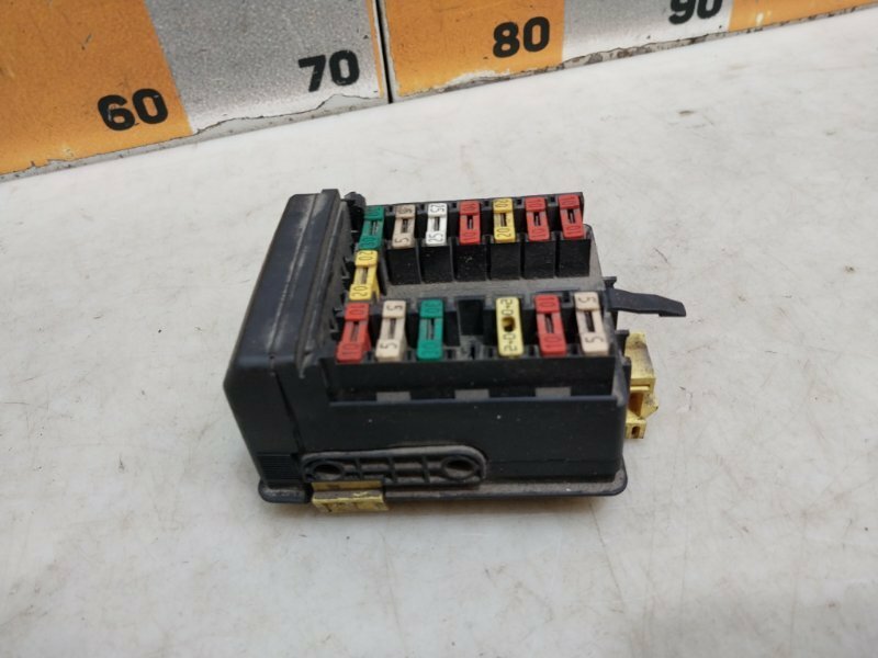 Б/У Блок предохранителей Citroen Xantia 1997 465270 Peugeot-Citroen арт. 6500C6