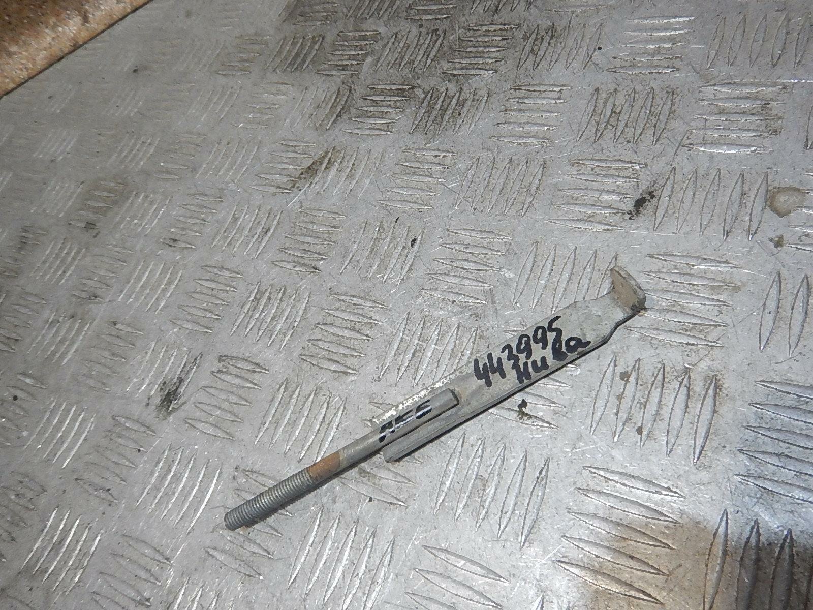 Б/У Крепление АКБ (корпус/подставка), ВАЗ (VAZ)-LADA NIVA TRAVEL (CHEVROLET NIVA) LADA NIVA TRAVEL (CHEVROLET NIVA) Без ...