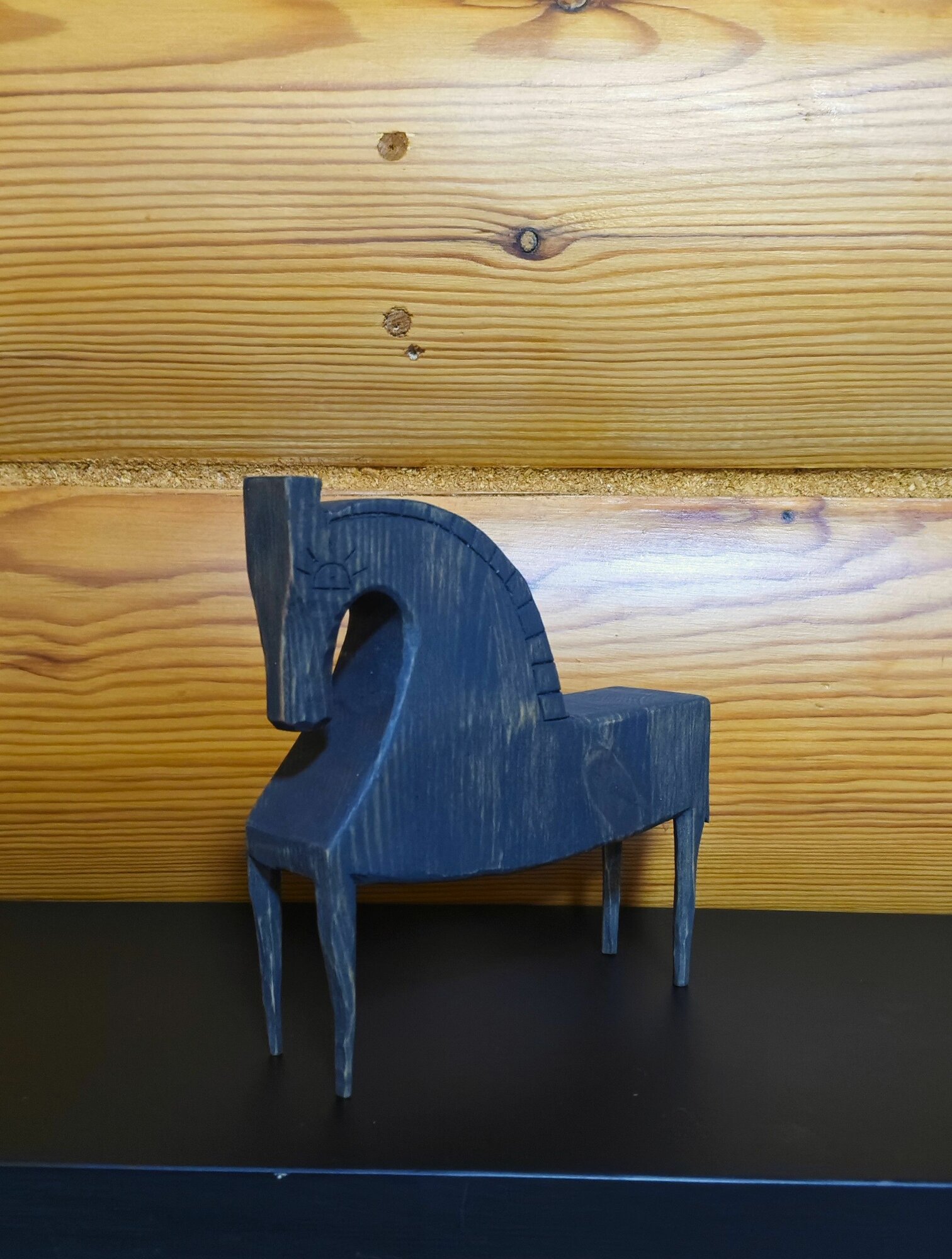 Конь деревянный