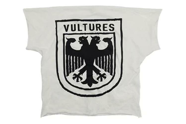 Футболка VULTURES
