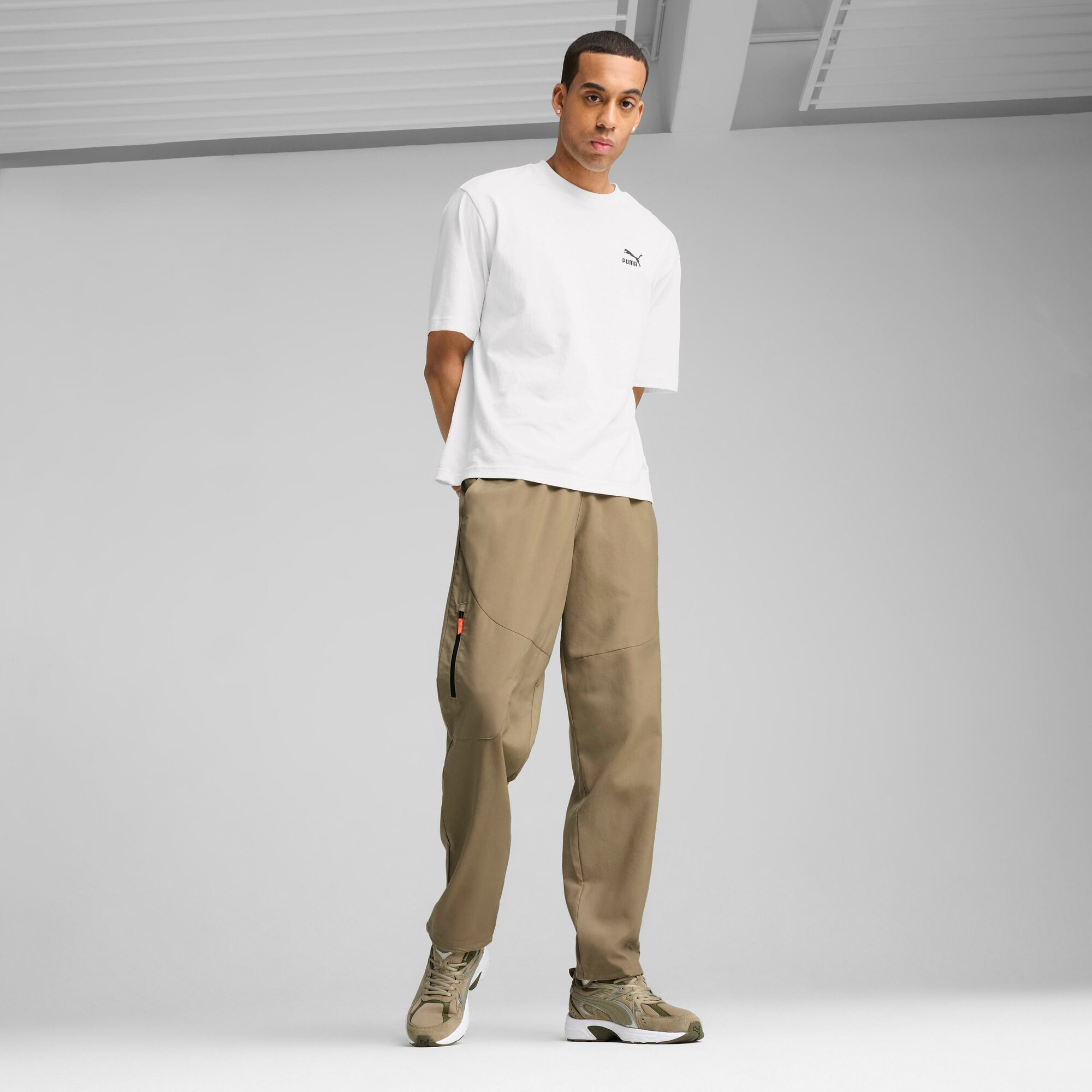 Брюки PUMA PUMATECH Cargo Woven Pants, размер M, бежевый — фото 1