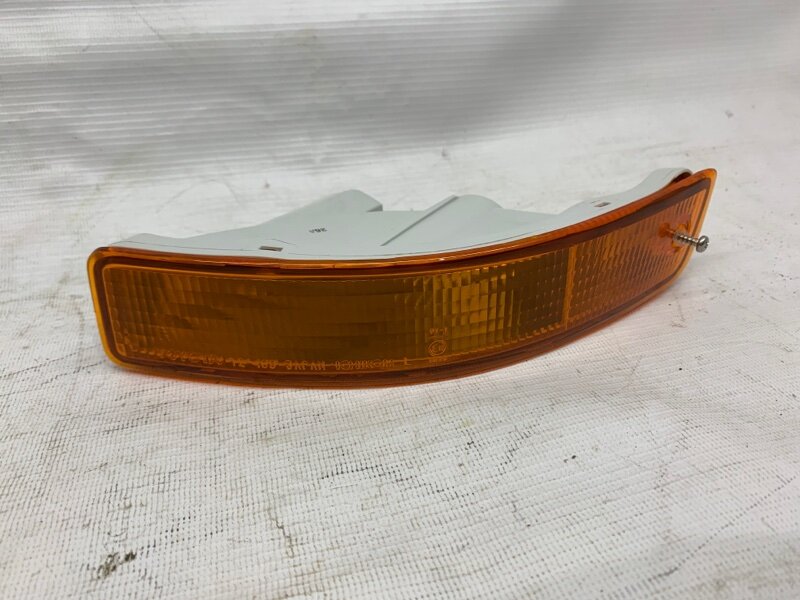 Указатель поворота Toyota Corolla AE100 1991-1995 8152112750