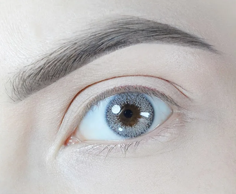 Цветные контактные линзы Алекс Линза (ЕОС), Кристальный-B-Белый, 0 / 14 / 8.6, 2шт.