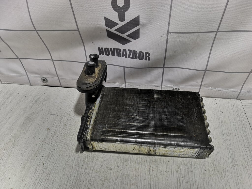 Радиатор отопителя VW Passat B3 1988-1993