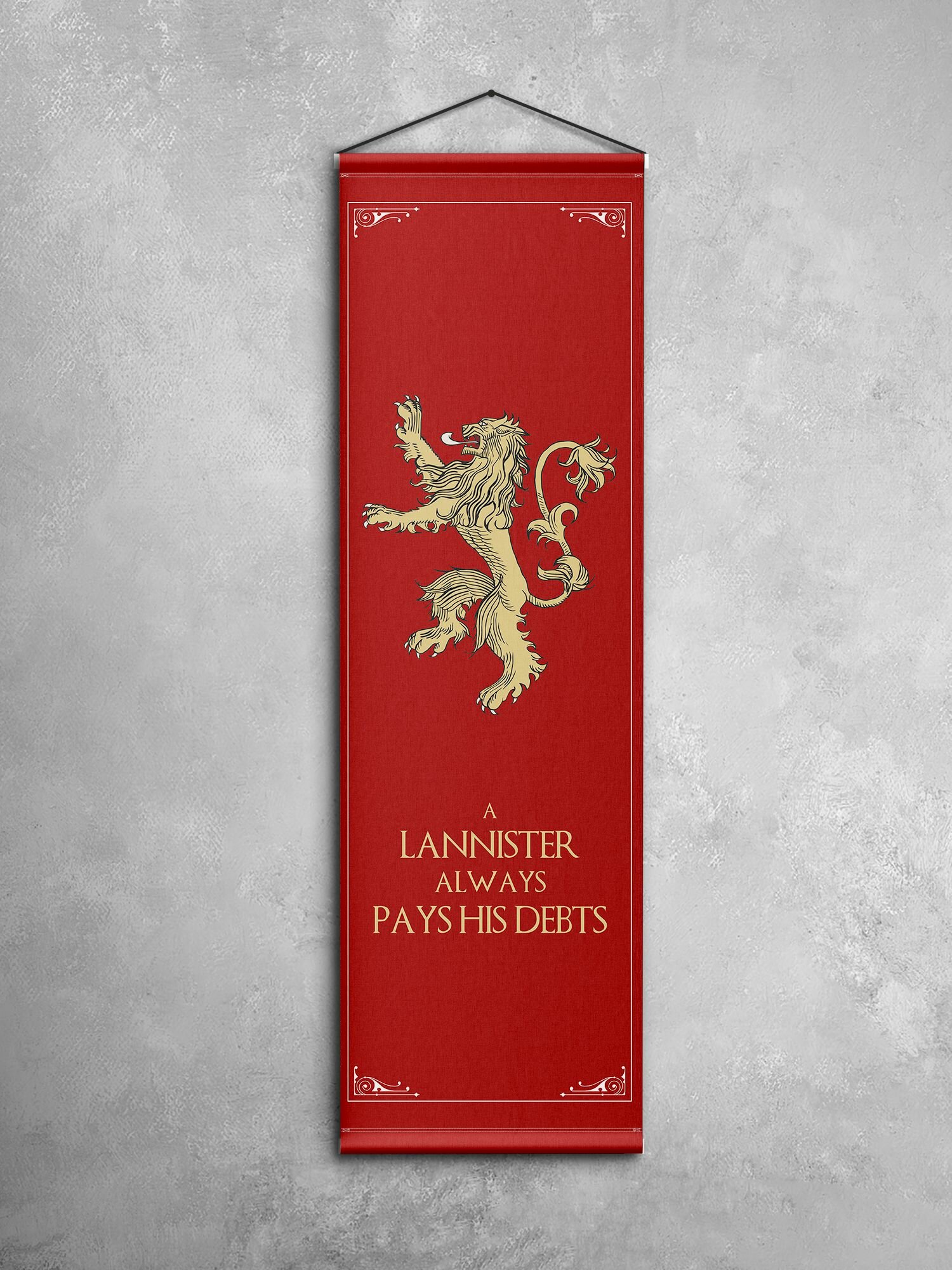 Вертикальный флаг Игр престолов из шёлка Ланнистеры всегда платят по долгам, 50х150 см