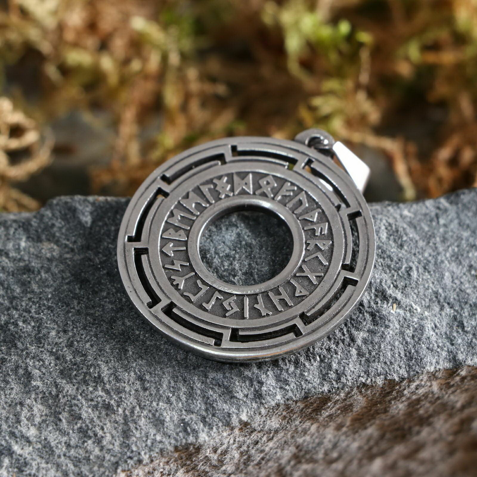 Оберег "Рунический круг", металл пьютер, художественное литье