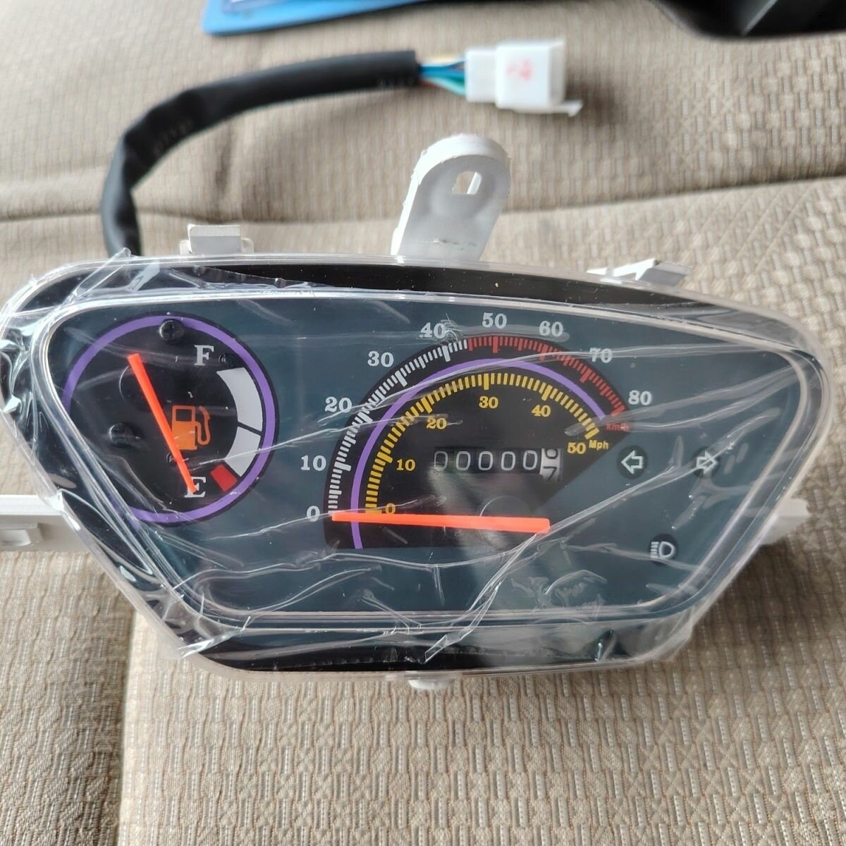 Подходит для сборки приборов мотоцикла-скутера Linhai 50CC, трансграничный прибор Guangyang 12V