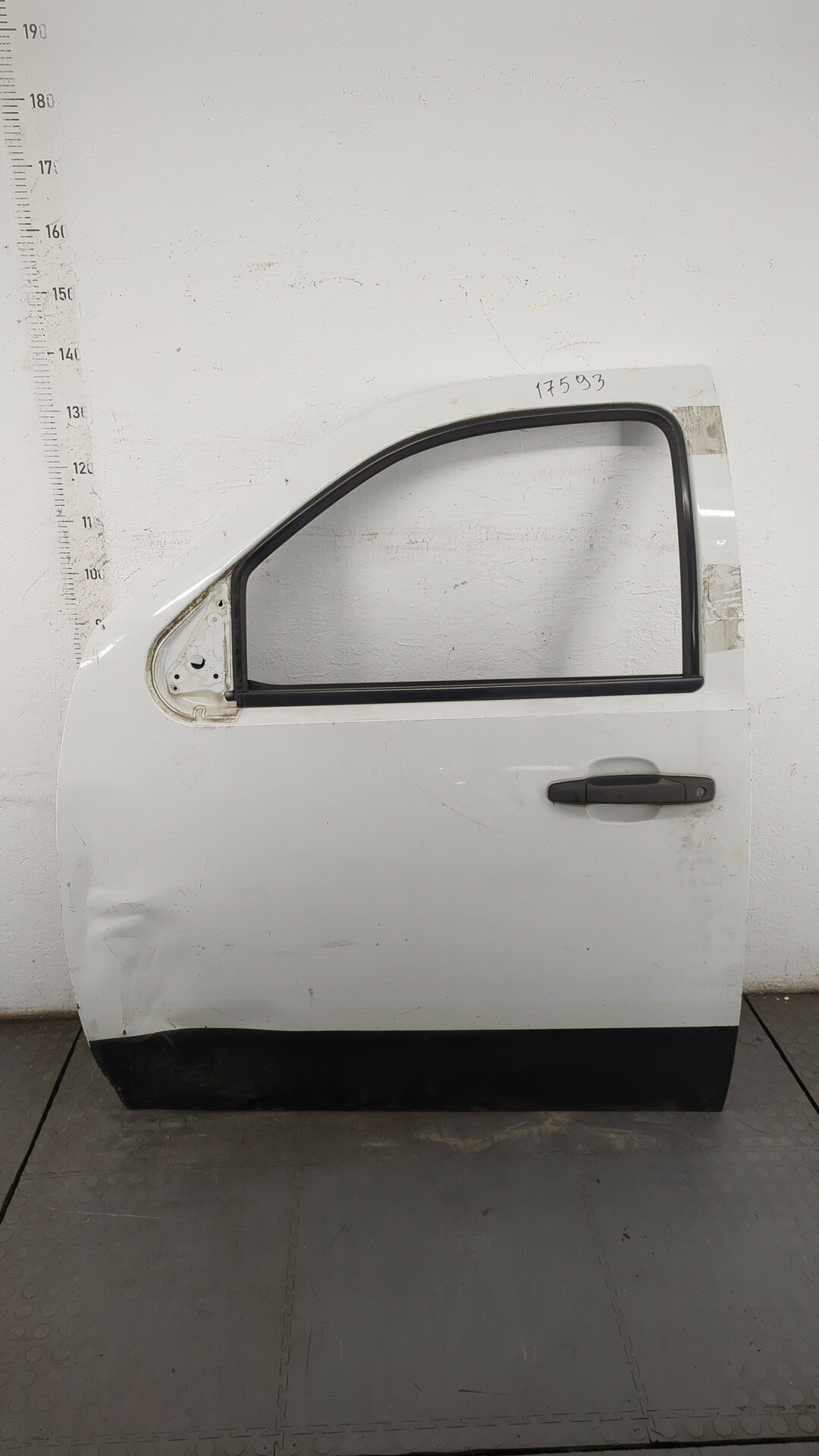 Дверь боковая (легковая) левая передняя Chevrolet Tahoe Б/У
