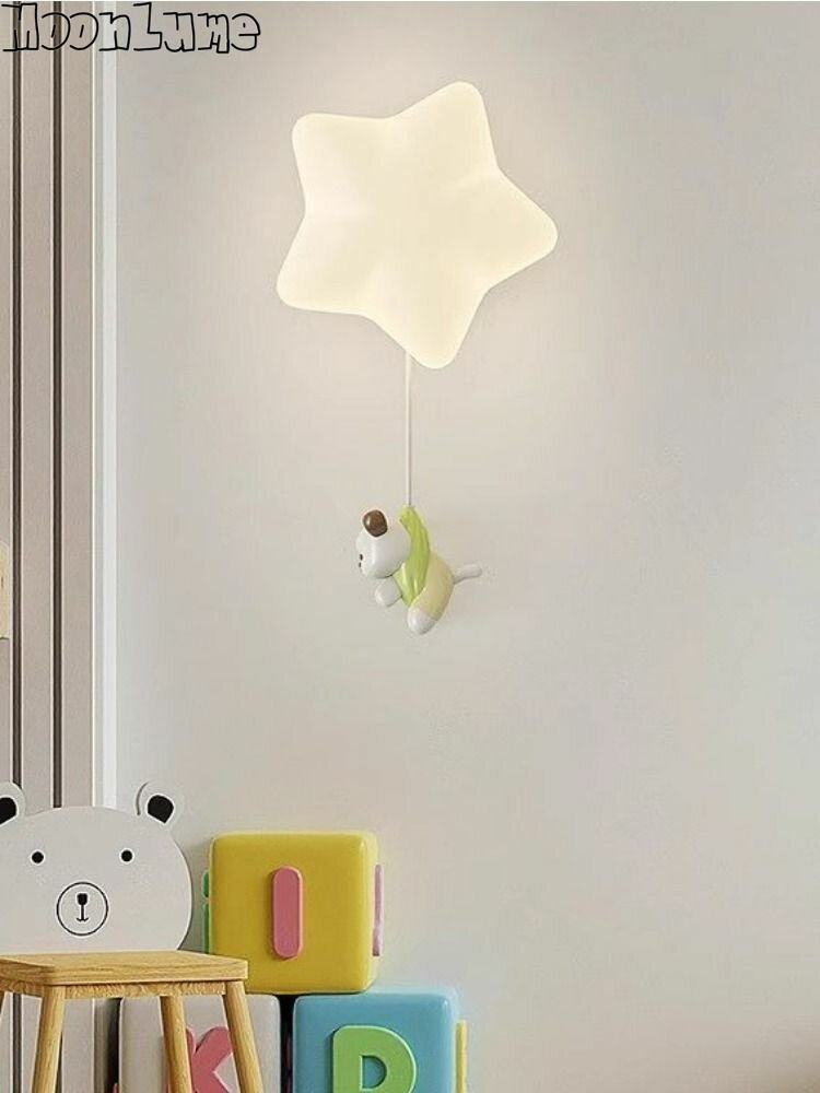 Креативный настенный светильник в кремовом стиле с рисунком из мультфильма