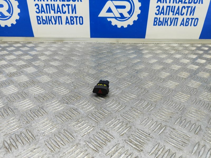 Б/У Кнопка аварийной сигнализации Ford Fiesta / Форд Фиеста 1.4 FXJA 80Л.С. 2008