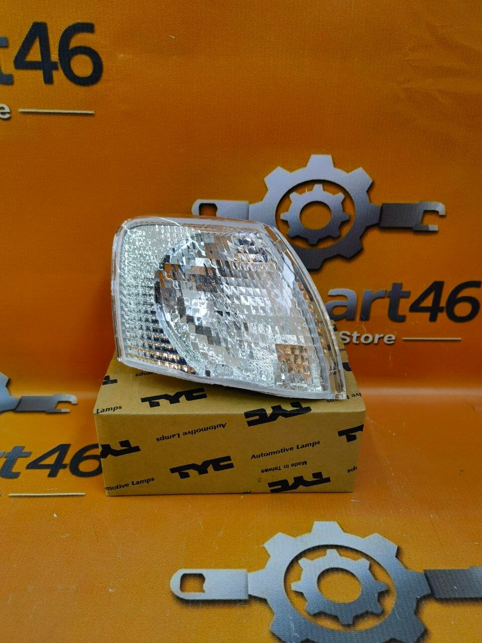 Правый передний поворотник Фолцваген Пассат VOLKSWAGEN PASSAT1997-2000 год.