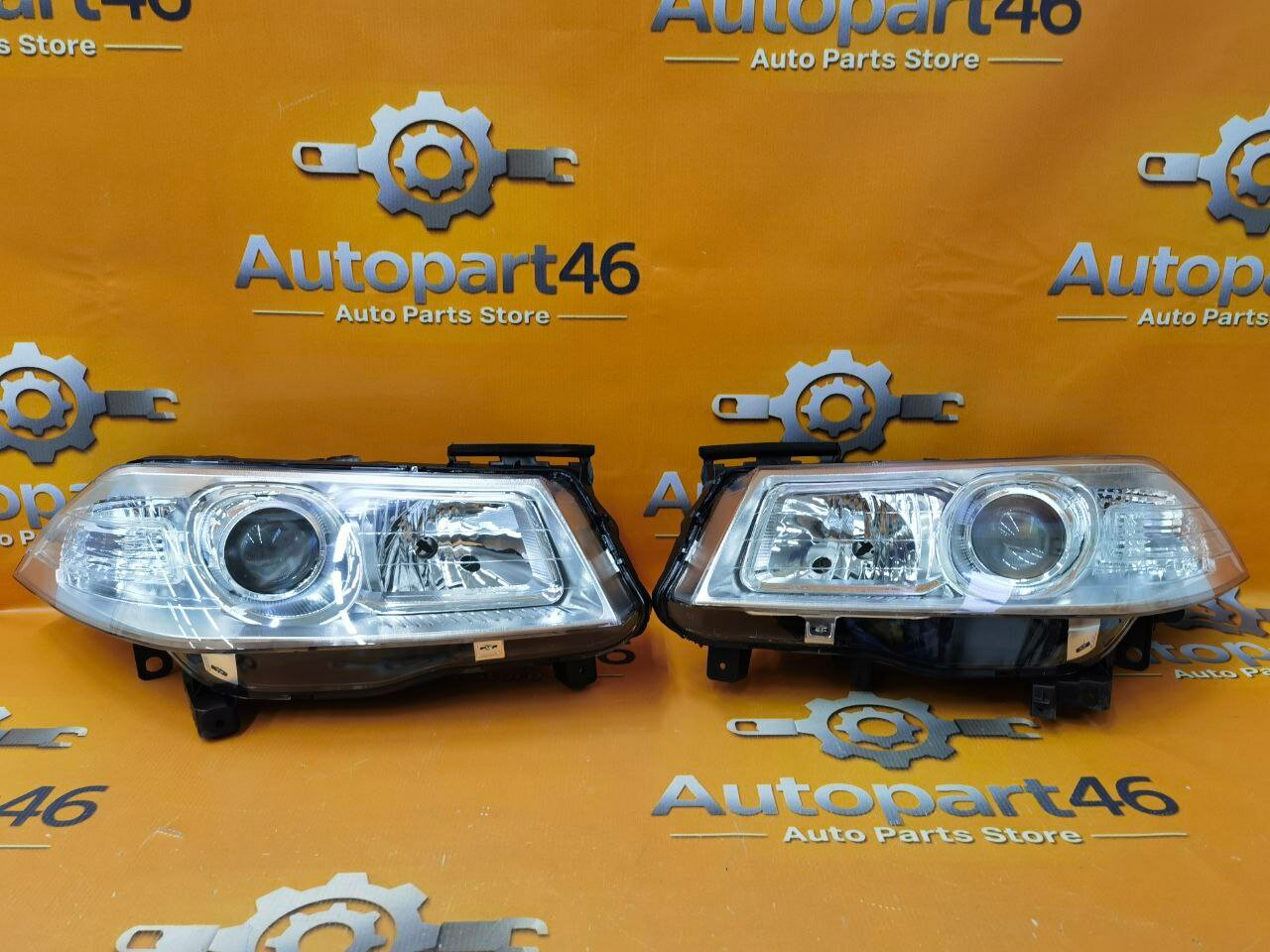 Фары Рено Меган 2 RENAULT MEGANE 2 с линзами механический корректор